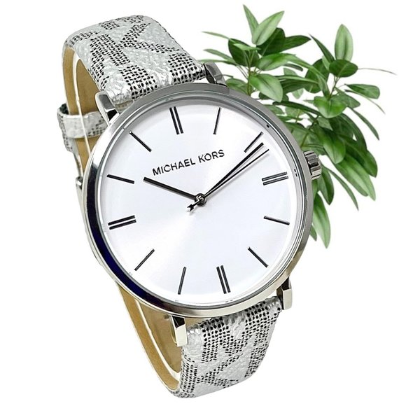 Michael Kors | Accessories | Nwt Michael Kors Addyson Threehand ...